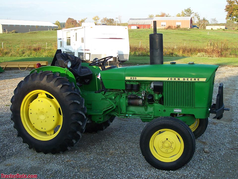 TractorData John Deere 820 Tractor Photos Information