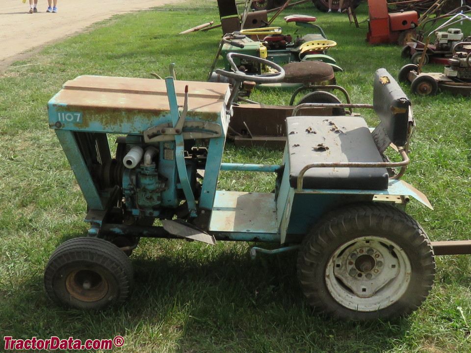 TractorData.com Pennsylvania 1107 Panzer tractor photos information