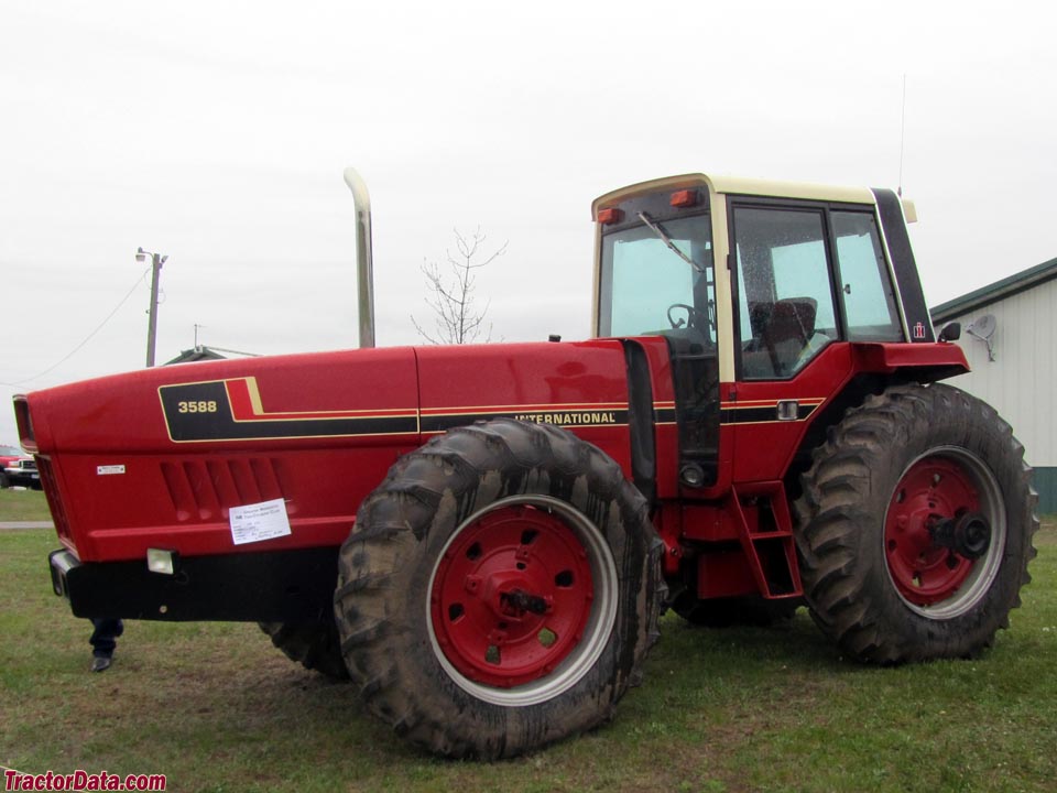 TractorData.com International Harvester 3588 tractor photos information
