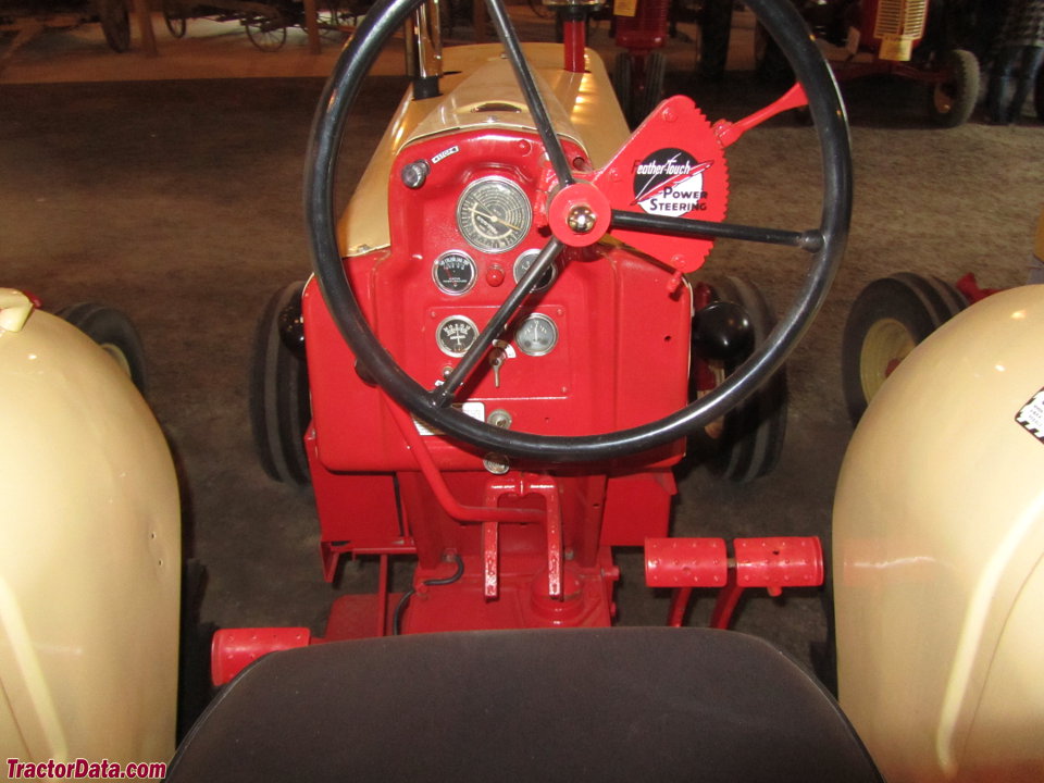 TractorData.com Cockshutt 560 tractor photos information