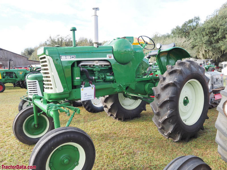 TractorData.com Oliver 880 tractor photos information