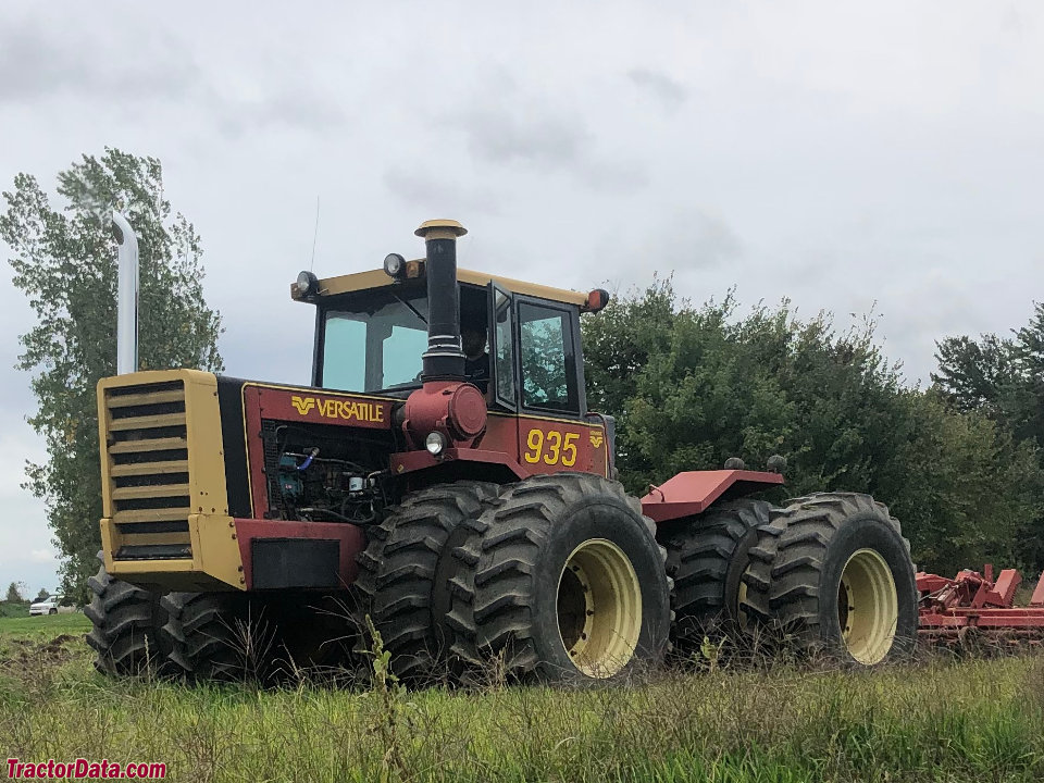 TractorData.com Versatile 935 tractor photos information