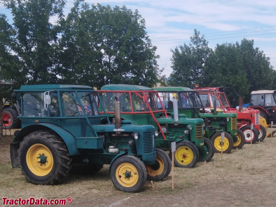 TractorData.com Zetor 50 Super tractor photos information