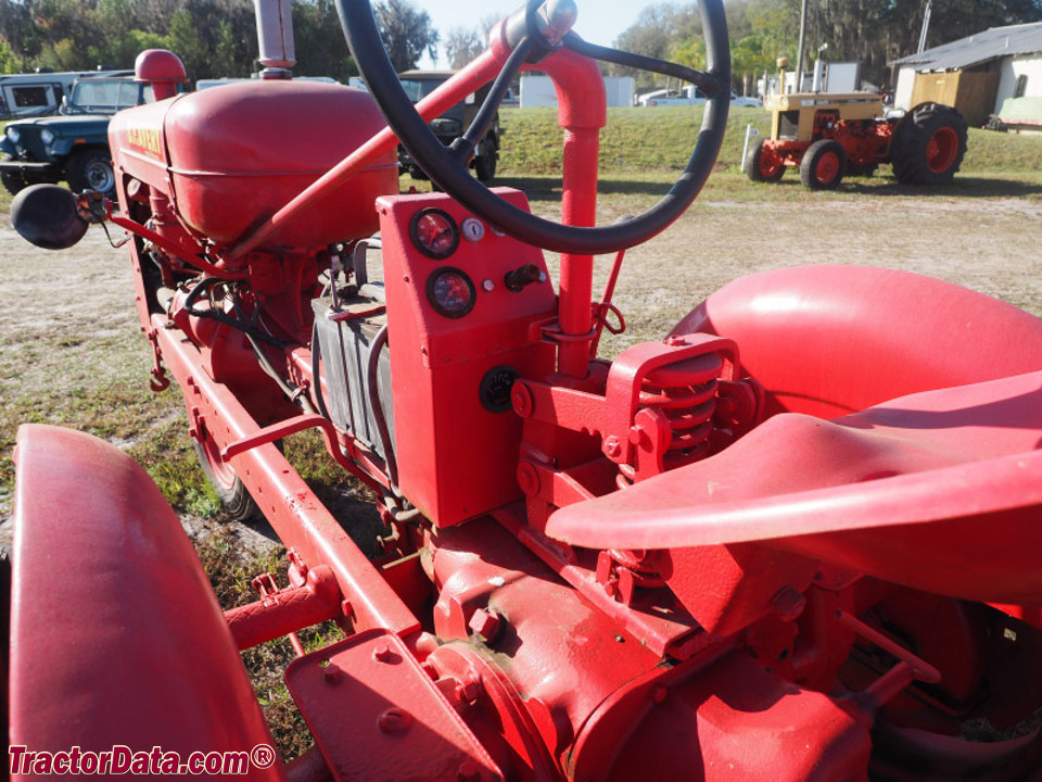 TractorData.com B.F. Avery A tractor photos information