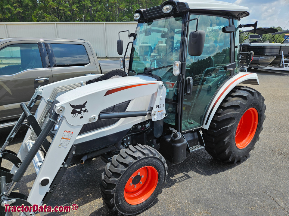 TractorData.com Bobcat CT5558 tractor photos information